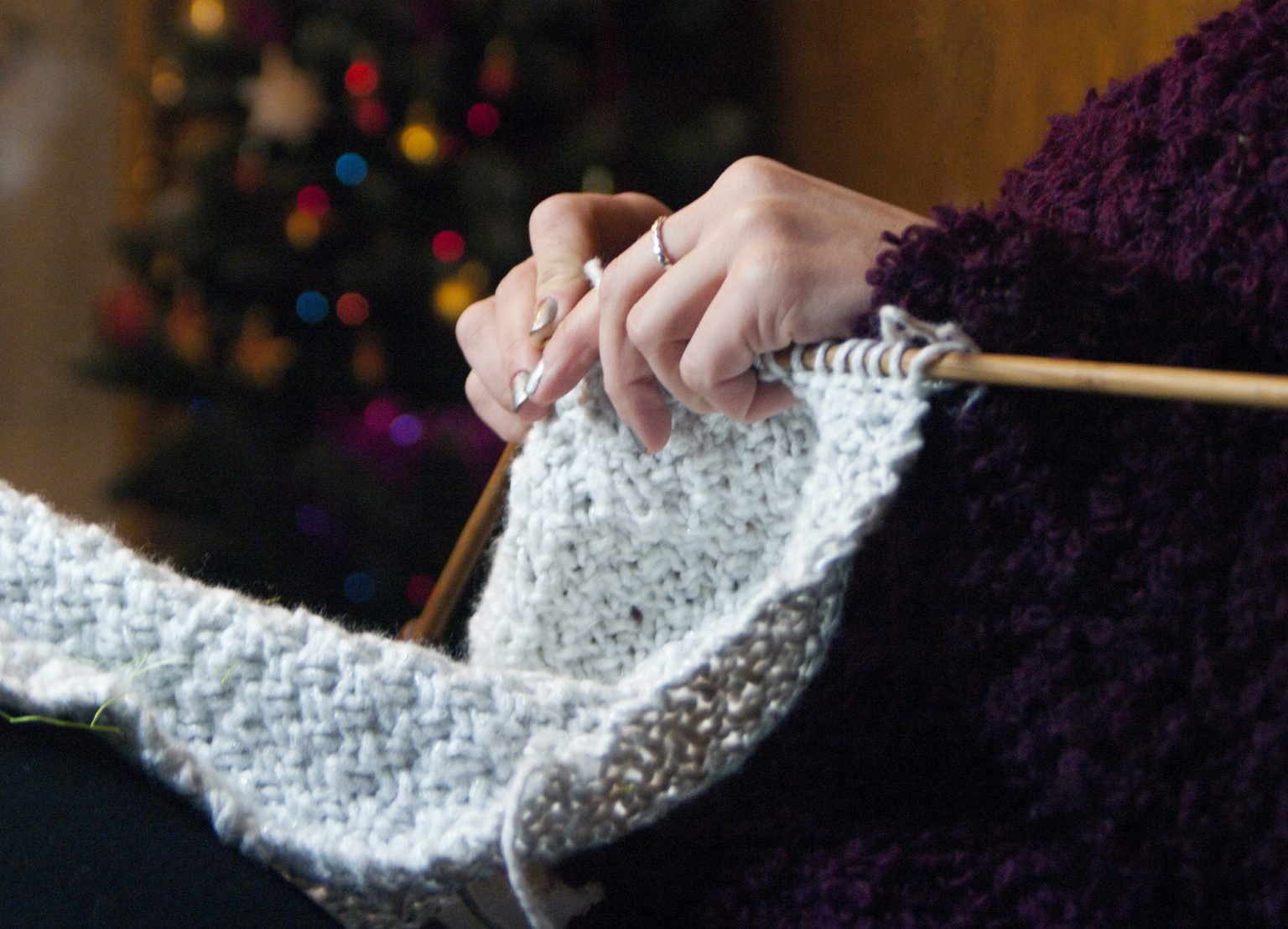 8 Types of Yarn for Scarves and Other Winter Projects - Hobbies To Start